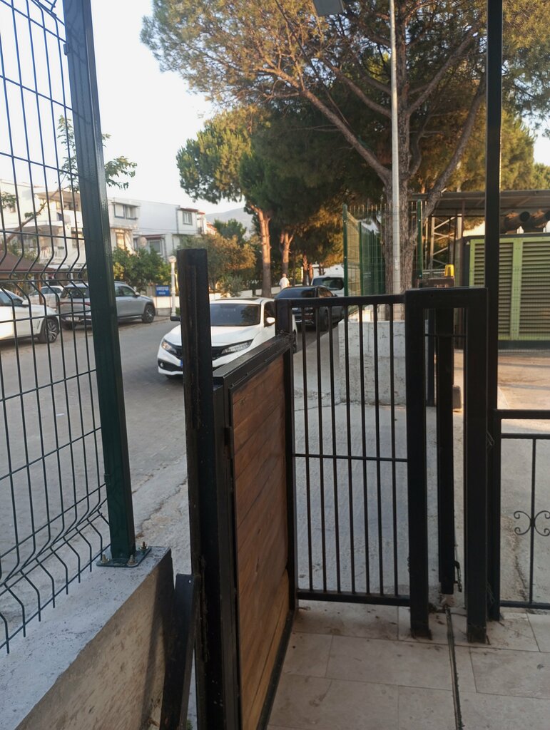 Çok amaçlı spor tesisleri Gençlik İzcilik Ve Spor Kamp Tesisi, Kuşadası, foto