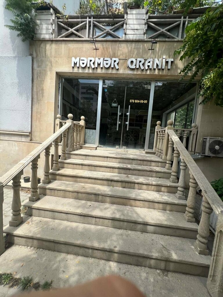 Yapı mağazası Beyaz mermer, Bakü, foto