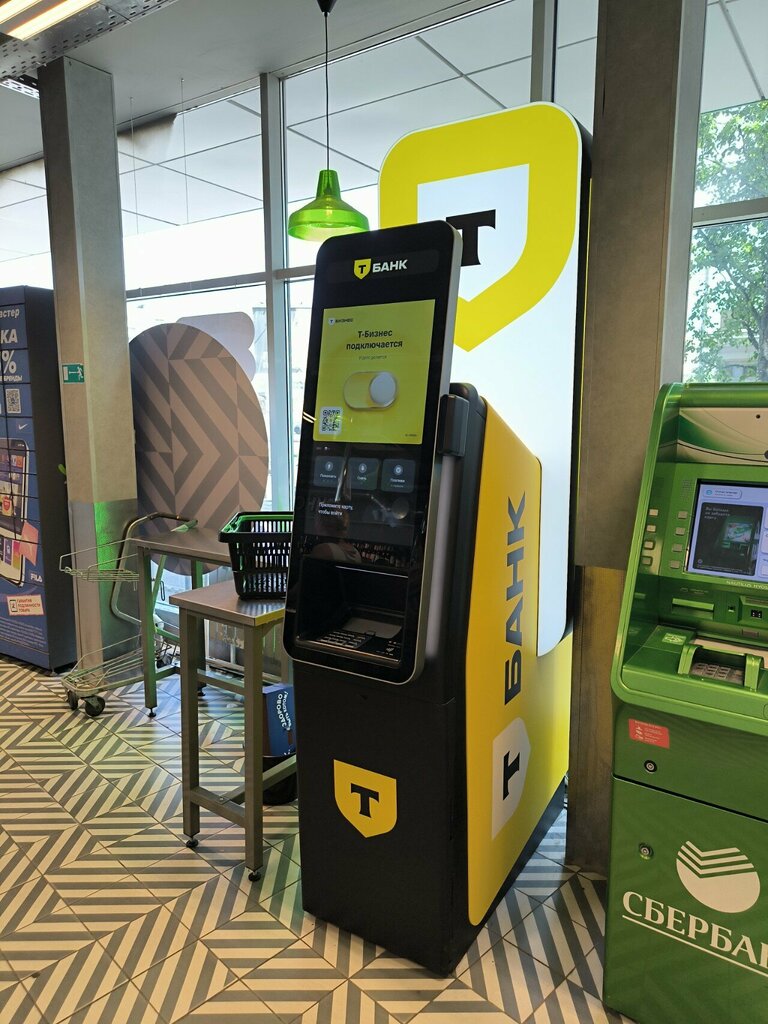 ATM'ler Т-Банк, Saint‑Petersburg, foto