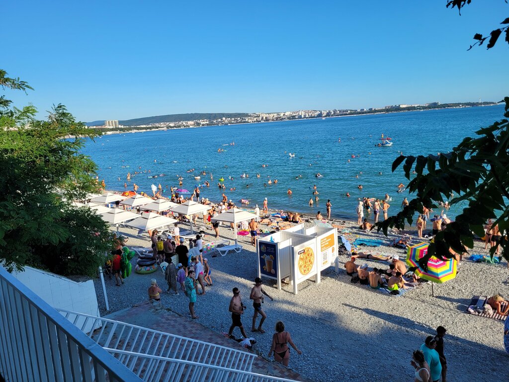 Plaj Lazureviy Bereg, Gelencik, foto
