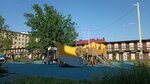 Playground (Leningrad Region, Kirovskiy District, Shlisselburg), oyun alanı  Shlisselburg'dan