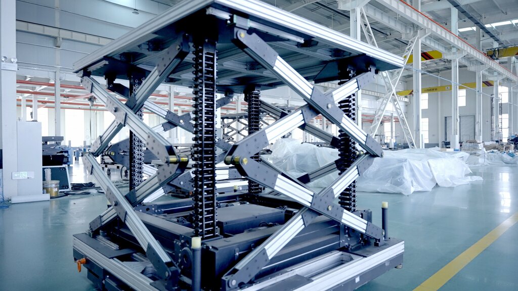 Yeni teknolojiler Подъемно-передвижные системы Evo Tech, Moskova, foto