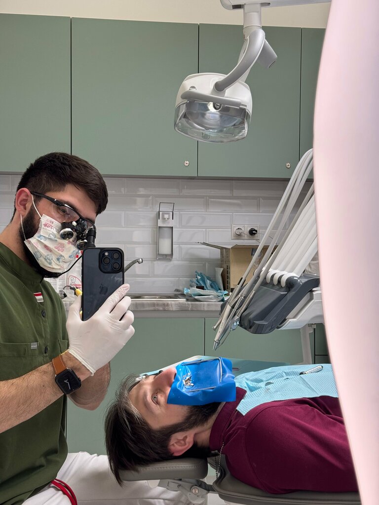 Özel ağız ve diş sağlığı klinikleri ve muayenehaneleri Стоматолог Гамзаев Р. В., Moskova, foto
