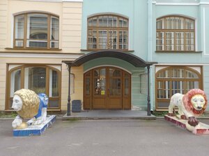 Город МУЗ (Nevskiy Avenue No:35В), kültür merkezleri  Saint‑Petersburg'dan