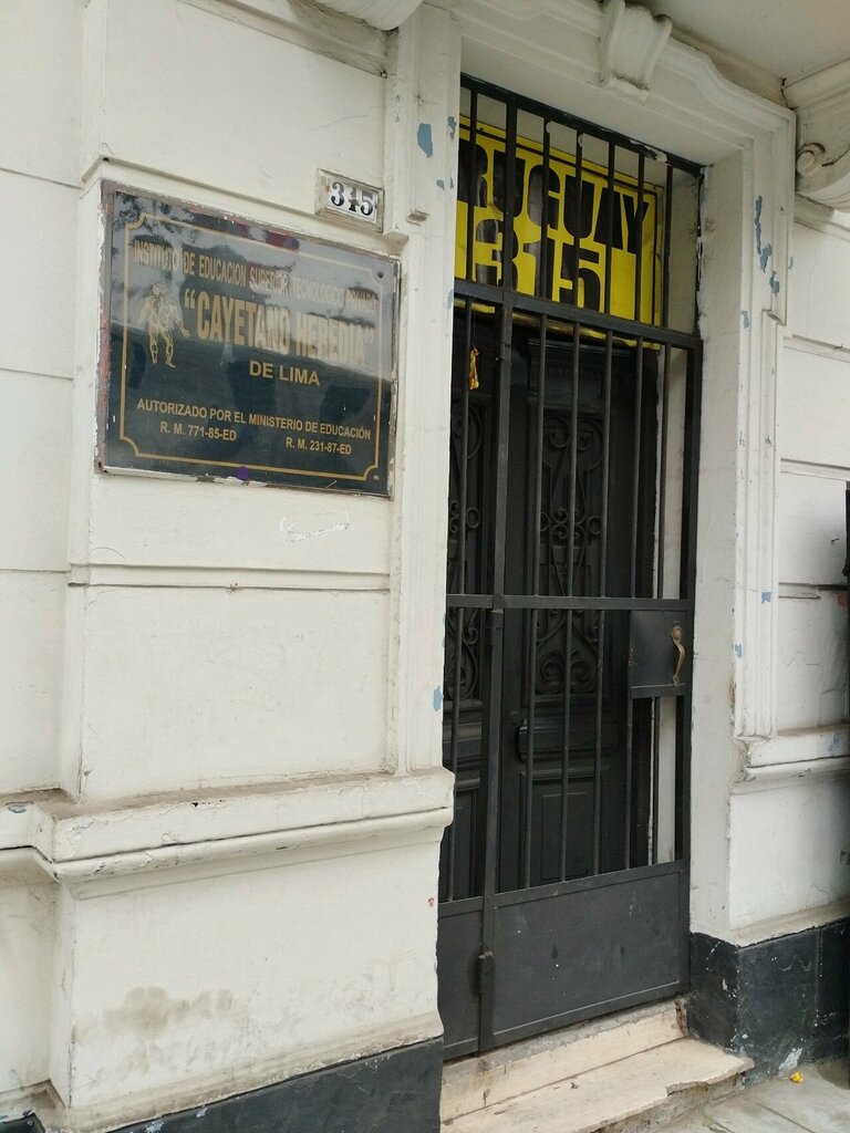 Üniversiteler Cayetano Heredia Private Technological Higher Institute, Lima, foto