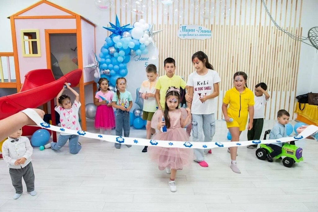 Çocuklar için kutlama organizasyonları Тини Вини, Ufa, foto