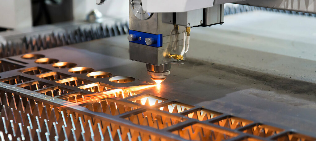 Lazer çalışmaları Expo-metallik, Saint‑Petersburg, foto