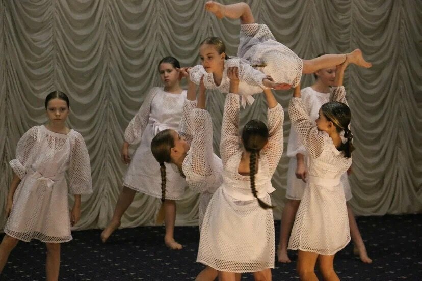 Dans okulları Concept, Omsk, foto