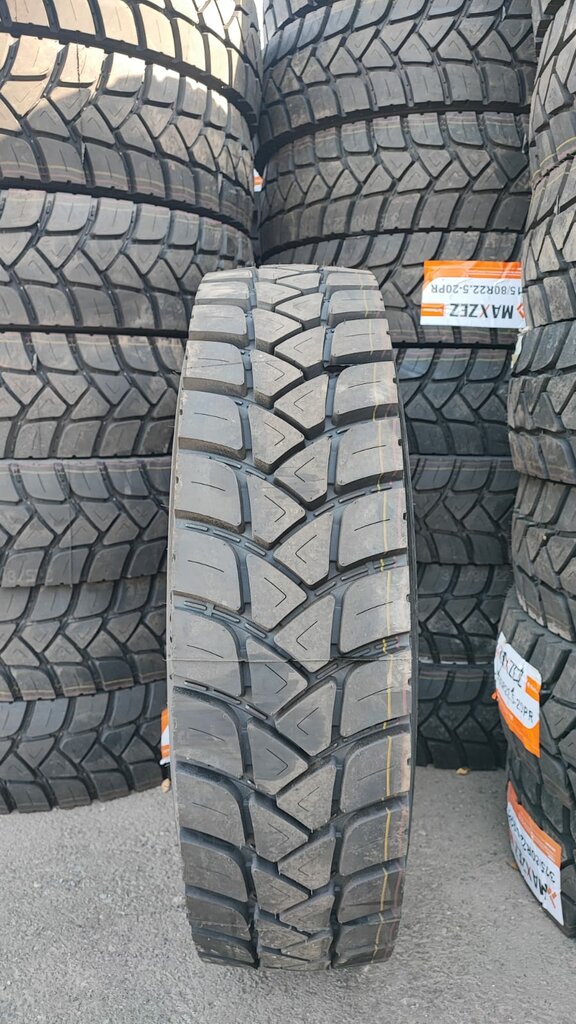 Jant ve lastikçiler ШинаЮг, Aksay, foto