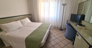 Hotel Garden (Via Faraggiana No:6, Albisola Superiore, Albissola Marina), otel  Ligurya'dan