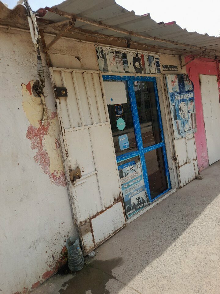 Cep telefonu ve aksesuarları satış mağazaları Loja, Loanda, foto
