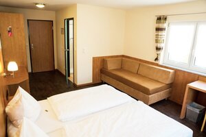 Cafe Kern (Breite Straße No:77, Großostheim), otel  Grossostheim'dan