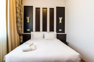 Royal Park (Mıhaıl Sholohov kóshesi No:29), otel  Almatı'dan