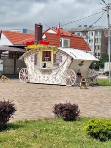 Карета G. M. (Krasnaya ulitsa No:13), fast food  Gulkeviçi'den