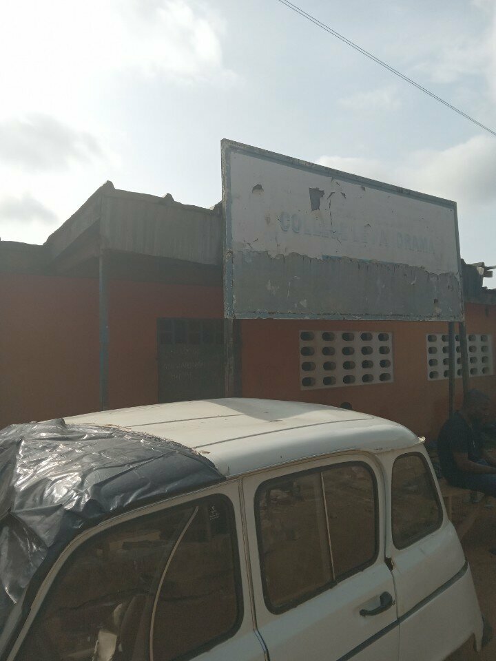 Ortaokul Le Panorama College, Abican, foto