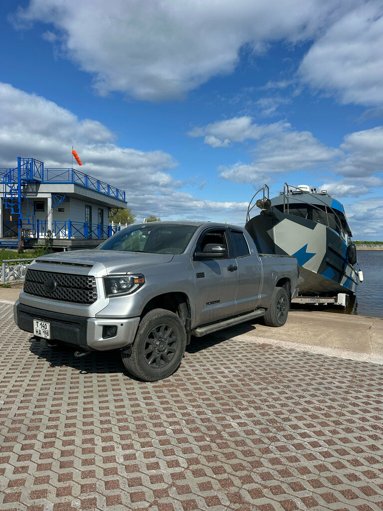 Tekne, kayık, yat Центр морских технологий, Saint‑Petersburg ve Leningradskaya oblastı, foto