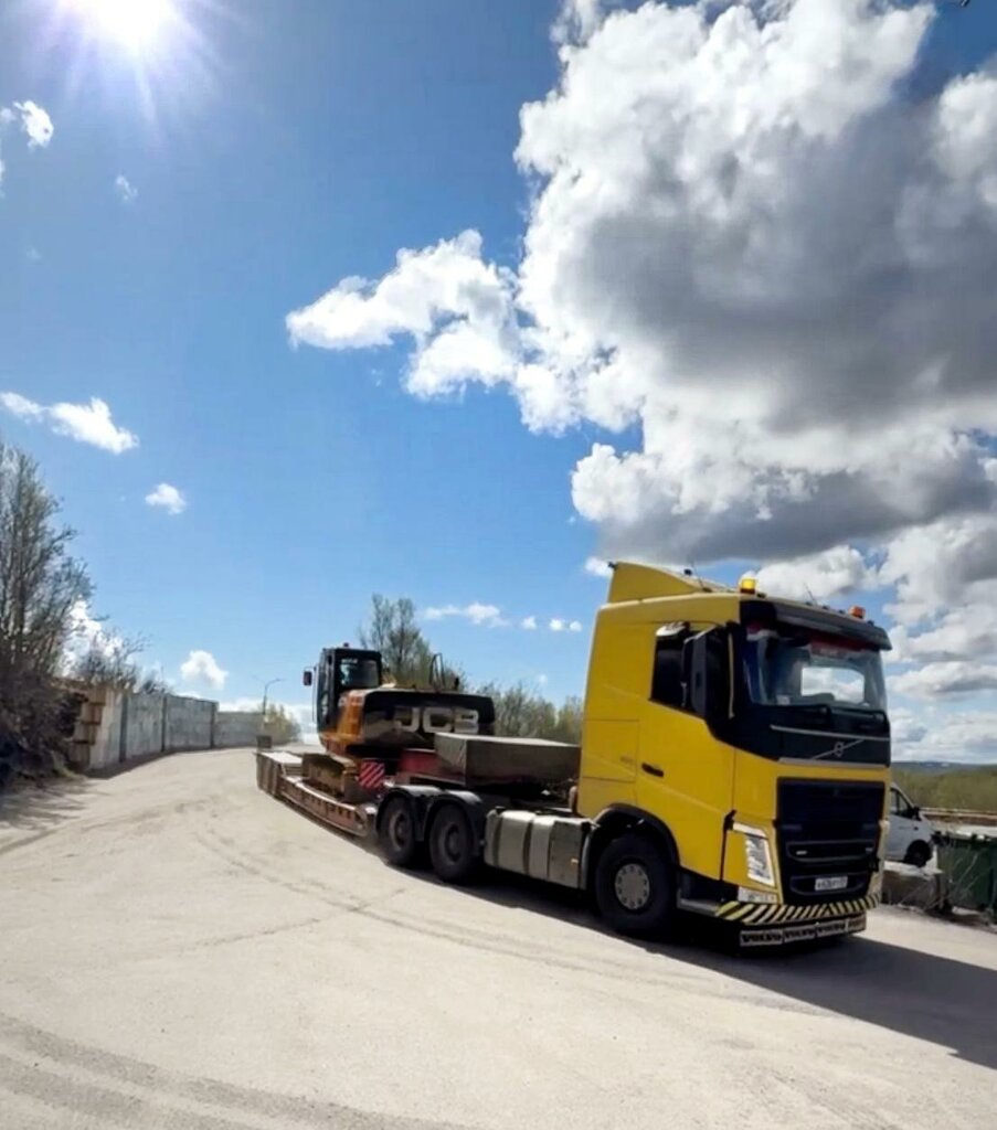 i̇nşaat ekipmanı kiralama Ktt, Kola Transport Terminal, Murmansk, foto