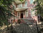 Дом на улице Шмидта (Shmidta Street No:2-4с1), otel  Moskova'dan