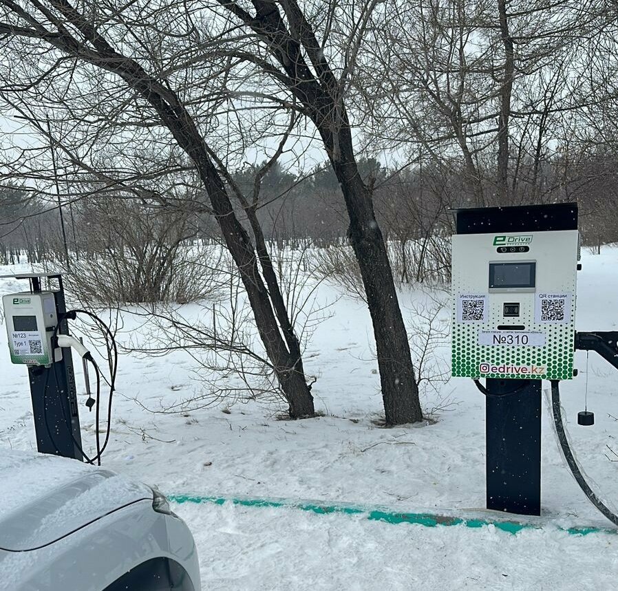 Elektrikli oto şarj istasyonları eDrive, Karağandı, foto