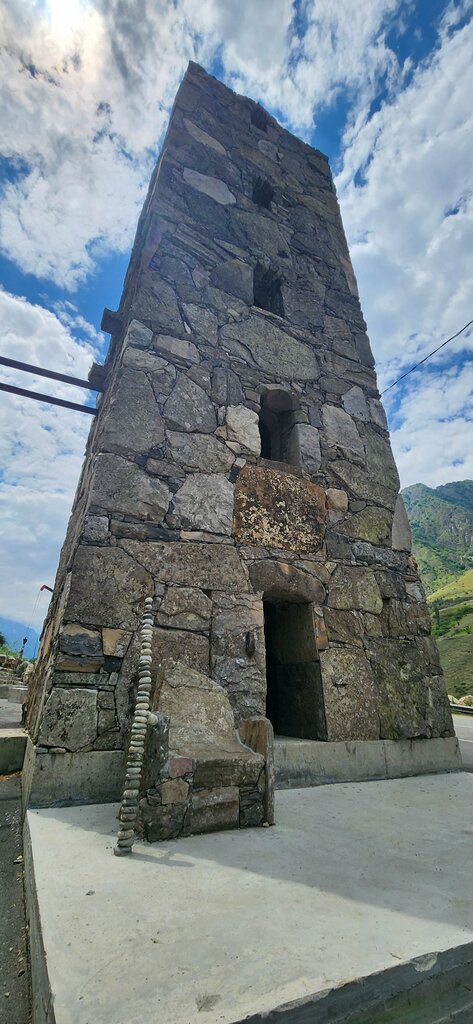 Turistik yerler Башня, Kabardino‑Balkarya, foto