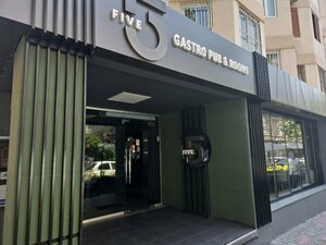 Five Yvn (Yeznik Koghbatsi Street No:30, Yerevan), nargile kafeler  Erivan'dan