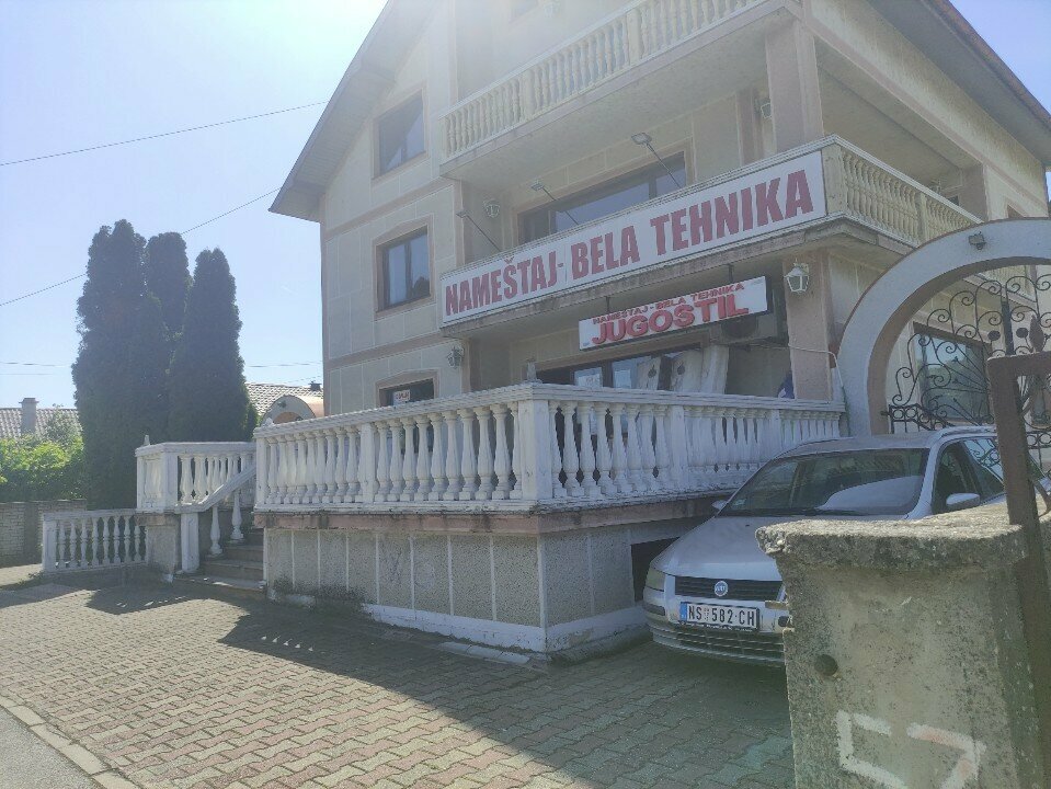 Mobilya mağazaları Jugostil, Güney Backa İlçesi, foto