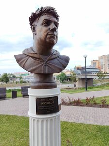 Александр Кузюков (Omsk, Dumskaya Street), anıt, heykel  Omsk'tan