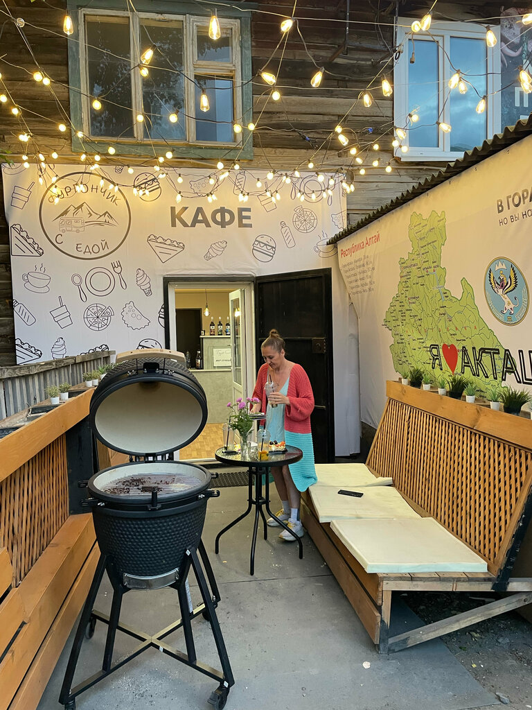 Fast food Furgonchik s edoj, Altay Cumhuriyeti, foto