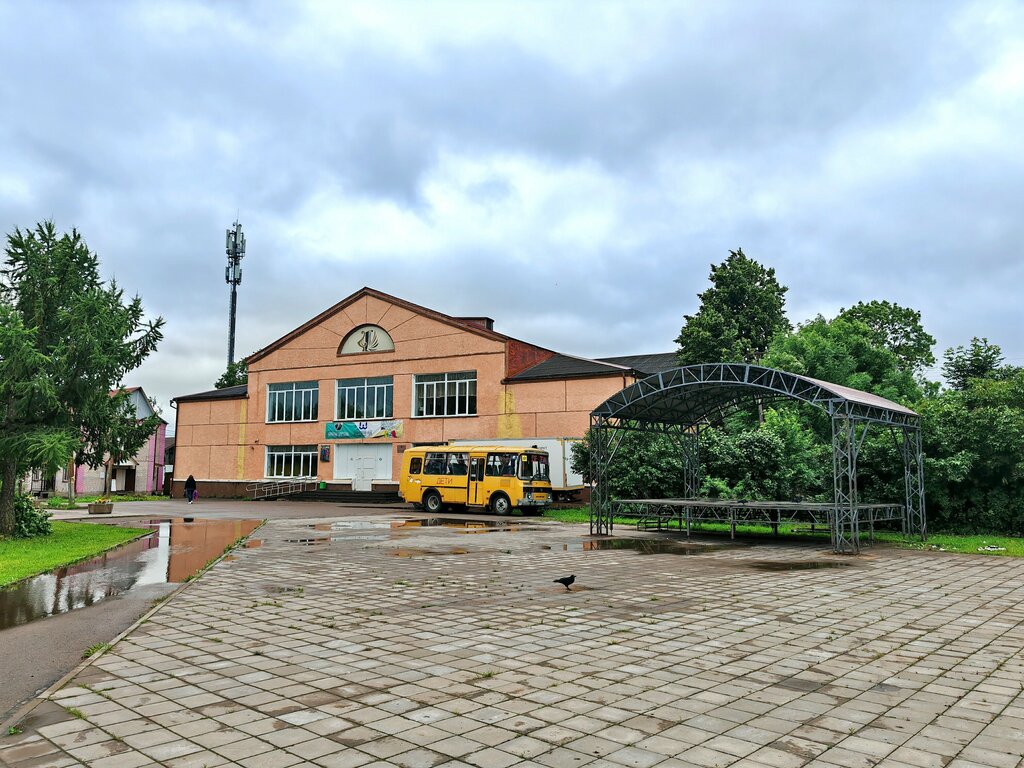 Kültür ocakları Shimsky tsentr Dosuga i Kultury, Novgorodskaya oblastı, foto