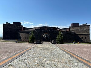 Black Fortress (Gharsi Highway No:2/2, Gyumri), turistik yerler  Gümrü'den