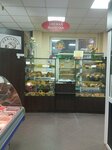 Свежая выпечка (ulitsa Zhukovskogo No:32, mikrorayon Raduga), ekmek fırını  Omsk'tan