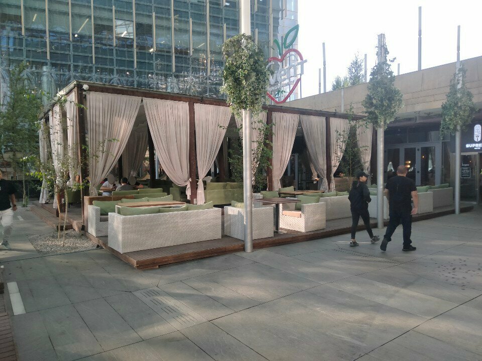 Kahve dükkanları Supremo Coffee, Almatı, foto