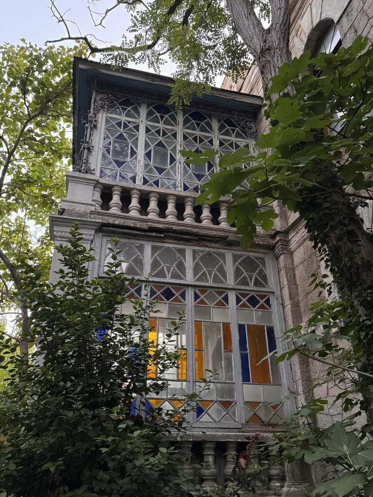 Koruma altına alınmış yapı Дача О.М. Смурвой, Alupka, foto