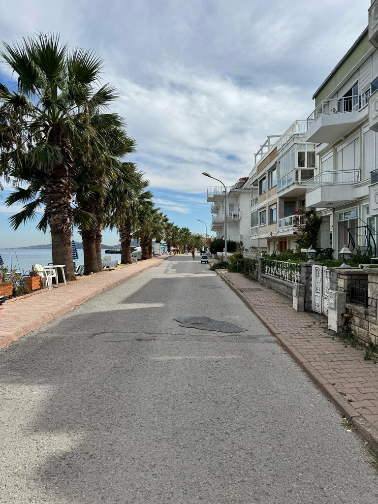 Restoran Kumluk Sahne Beach, Adalar, foto
