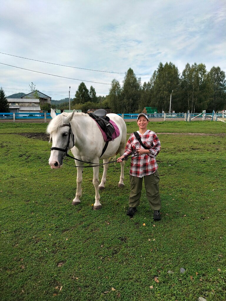 At ve binicilik kulüpleri Детско-юношеская Конноспортивная школа имени А. И. Ялбакова, Gorno‑Altaysk, foto