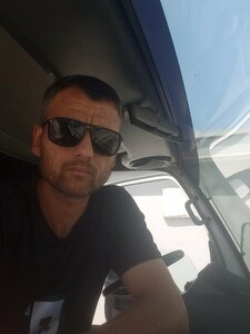 Chaykhana (Ferghana Region, Uzbekistan District, Settlement of Elash, Bek Botir ko'chasi), kafe  Fergana eyaletinden