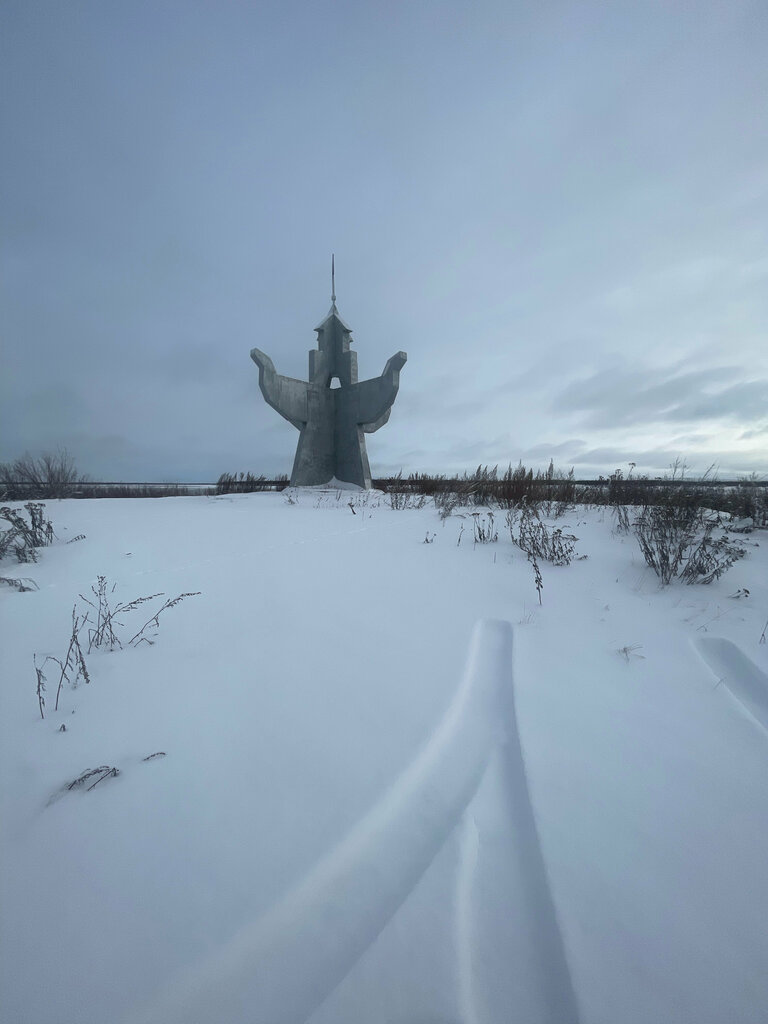 Anıt, heykel Памятник, Srednekolymsk, foto