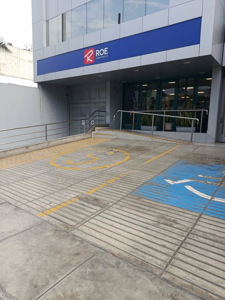 Tıbbi laboratuvarlar Clinical laboratory Roe - Raúl Ferrero, Lima, foto