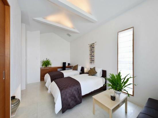 Otel Route 6 Inn, , foto