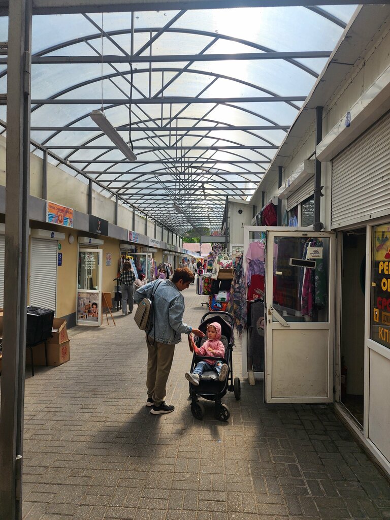 Giyim pazarı Market, Zelenogradsk, foto