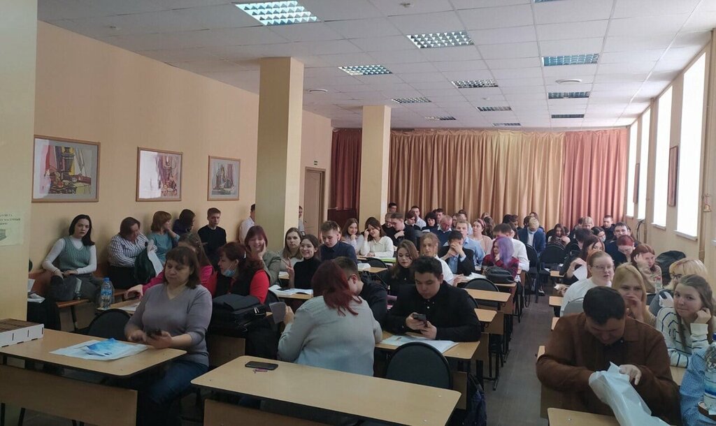 Yüksekokul Пермский гуманитарно-технологический колледж, Çernuşka, foto