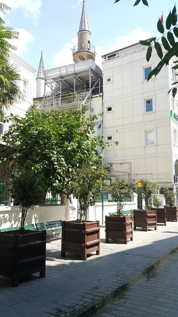 Yeraltı Cami, cami, İstanbul, Beyoğlu, Kemankeş Karamustafapaşa Mah ...