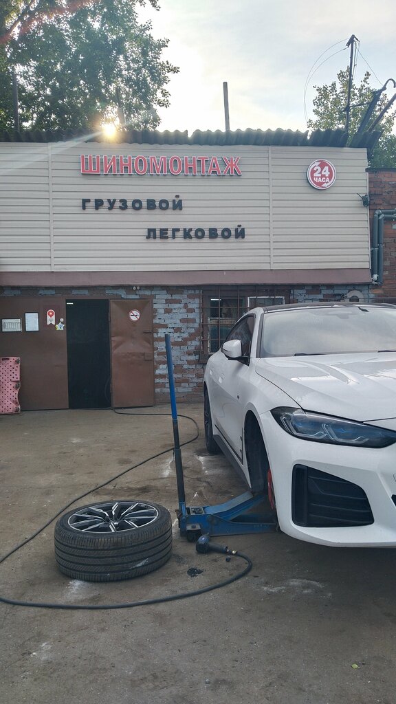 Oto lastik tamiri Gruzovoy shinomontazh 24, Saint‑Petersburg, foto