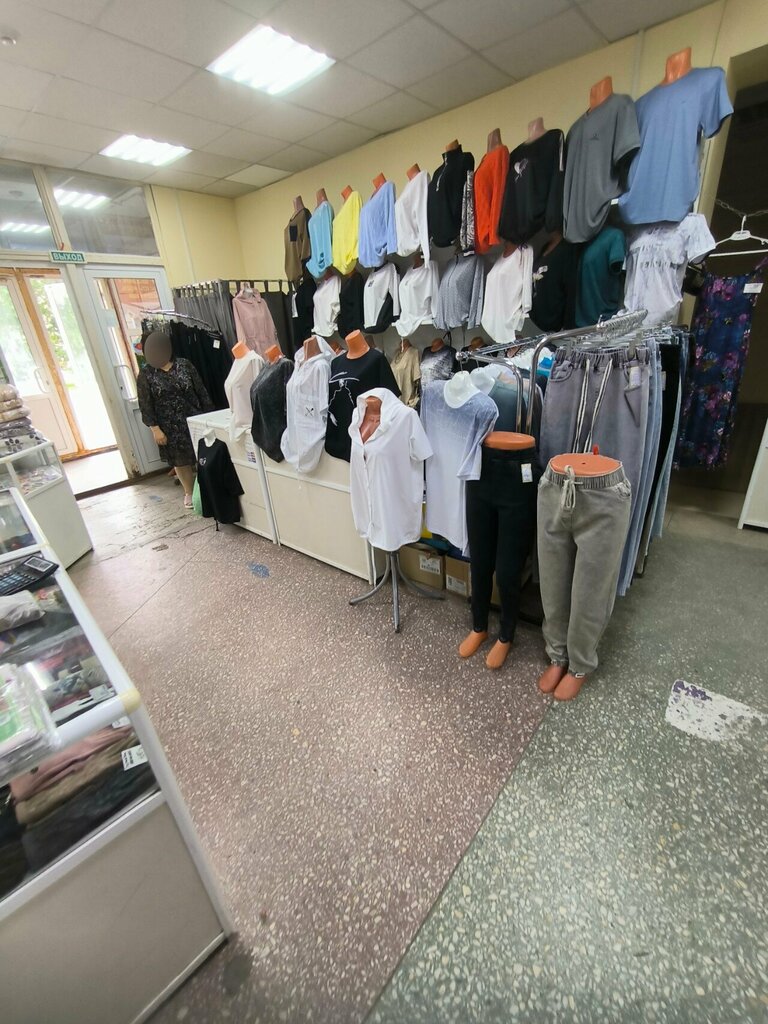 Giyim mağazası Магазин женской одежды, Çeliabinsk, foto