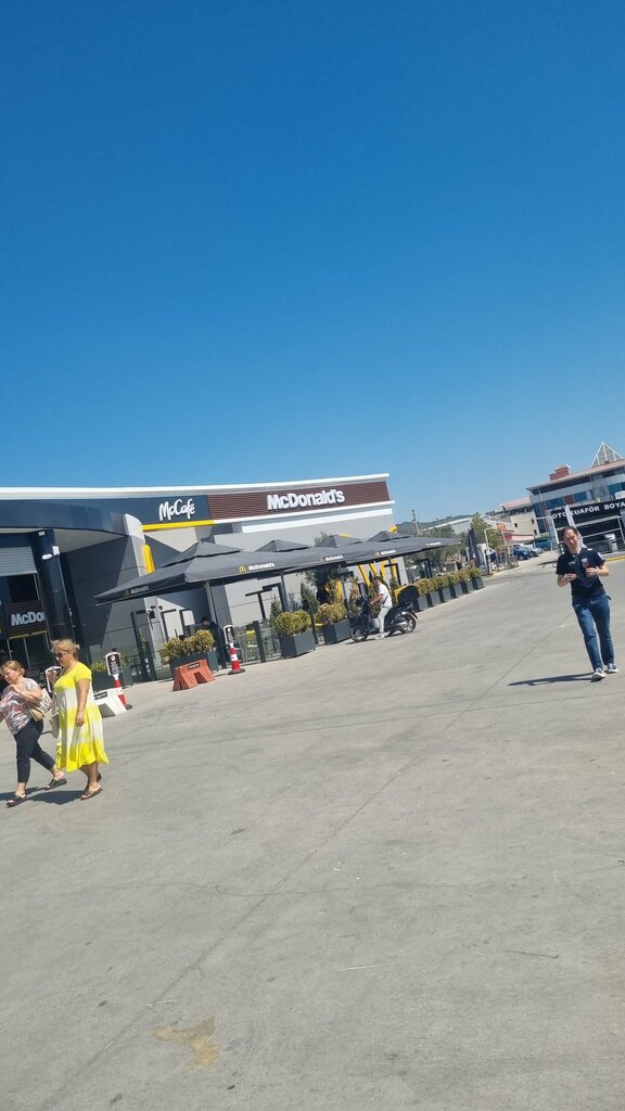 Süpermarket Macrocenter, Edremit, foto