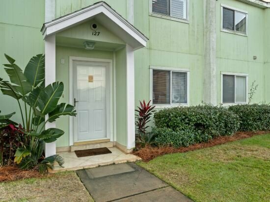 Otel Scenic Balconies and Community Pool - Vibrant Coastal Retreat, Destin, foto