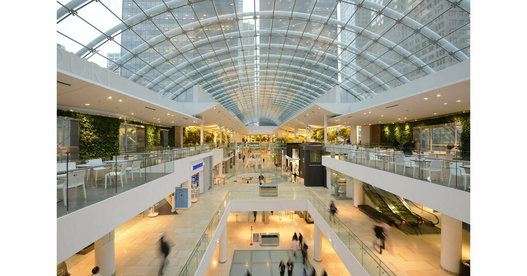 Alışveriş merkezleri Куварш moll, Krasnoyarski krayı, foto