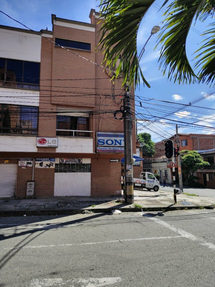 Elektrikli cihazların tamiri Centro de Servicio Técnico, Medellin, foto