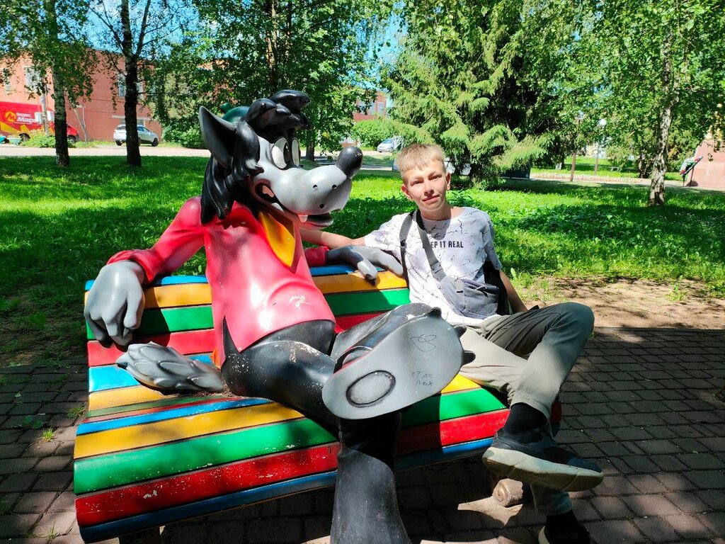 Anıt, heykel В.И. Ленин, Poçinok, foto