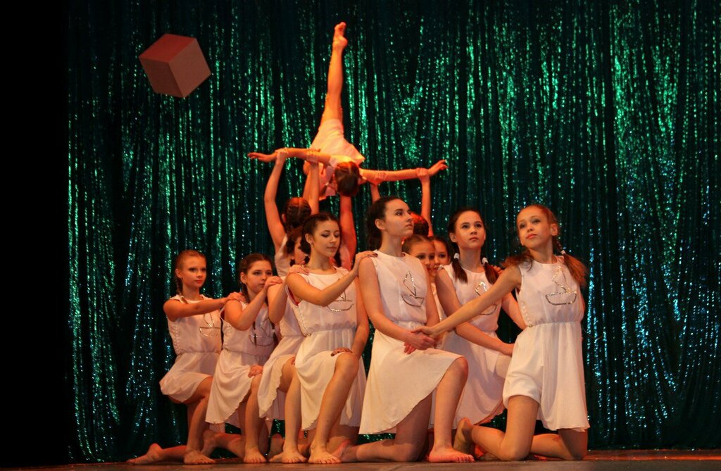 Dans okulları The Ksenia Preobrazhenskaya Dance School Krasivo, Novokuybyşevsk, foto